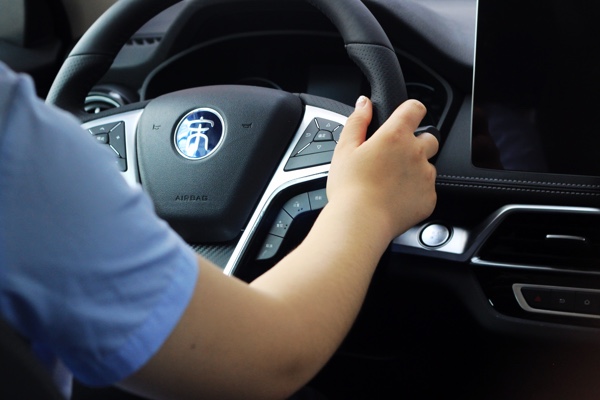 深智恒际-赋能企业端到端的AI研发应用能力